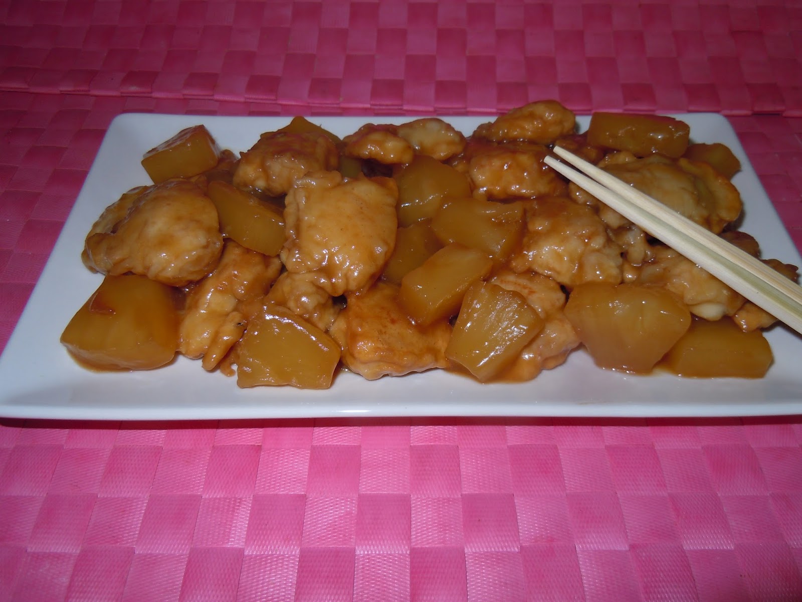 POLLO CON PIÑA ESTILO CHINO