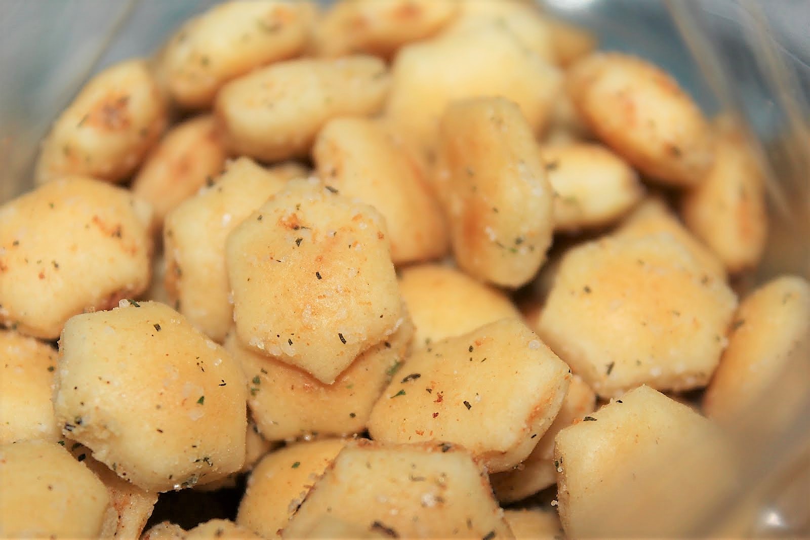 ...But Moms Have More Fun: Recipe: Seasoned Crackers