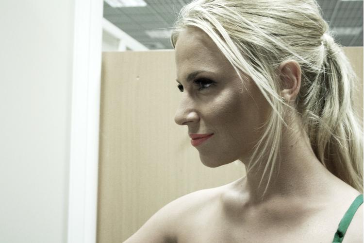 JOANADDICTED: backstage nadia and our getaway