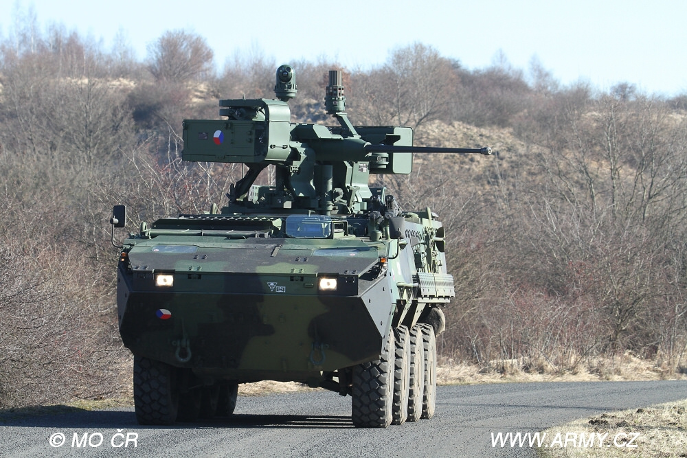 DEFENSE STUDIES: Dua Varian Pandur II 8×8 Akan Tiba Juli 2017