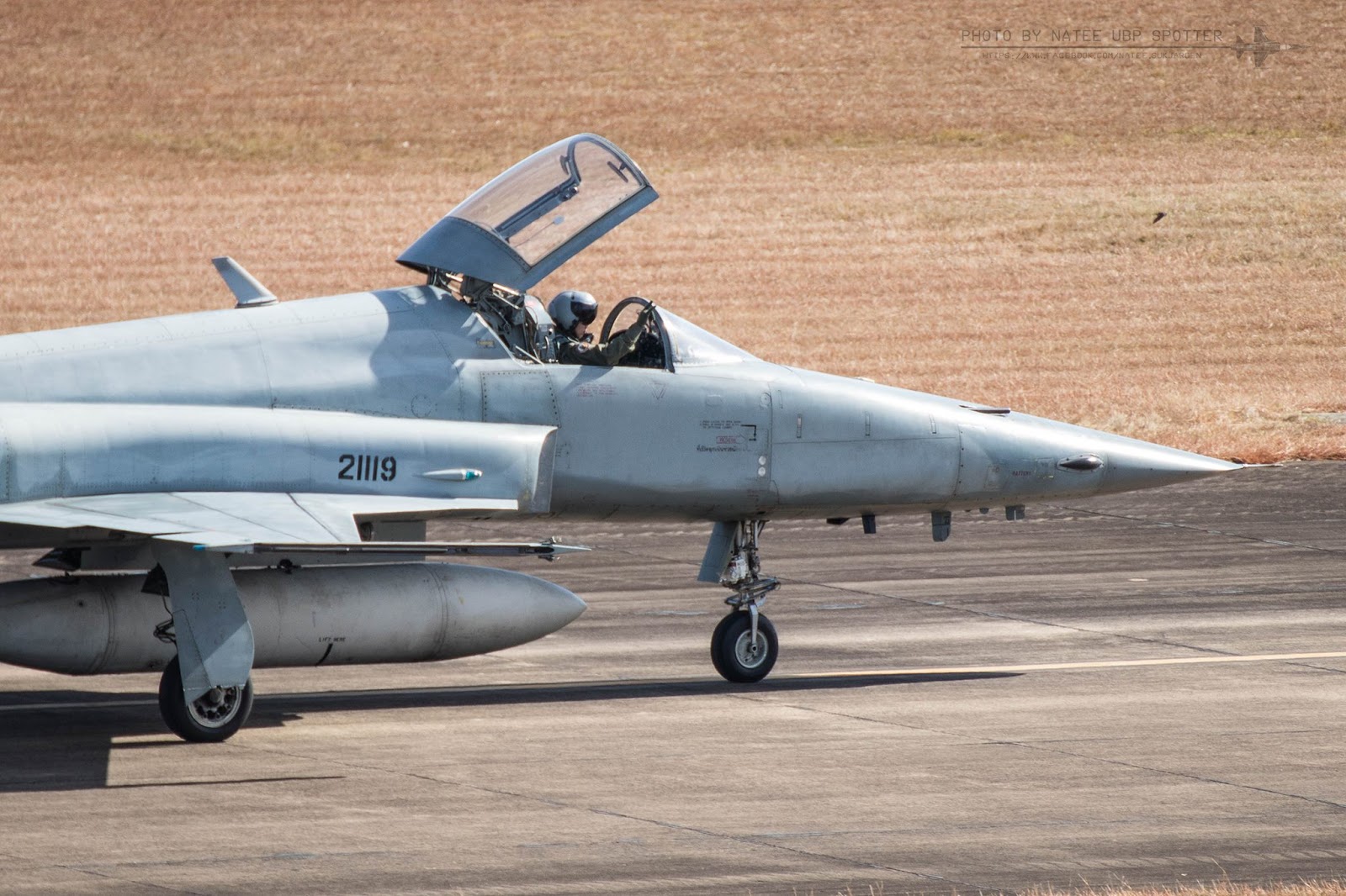 THAIDEFENSE-NEWS: ภาพถ่ายสวยๆ ของ F-5T Tigris