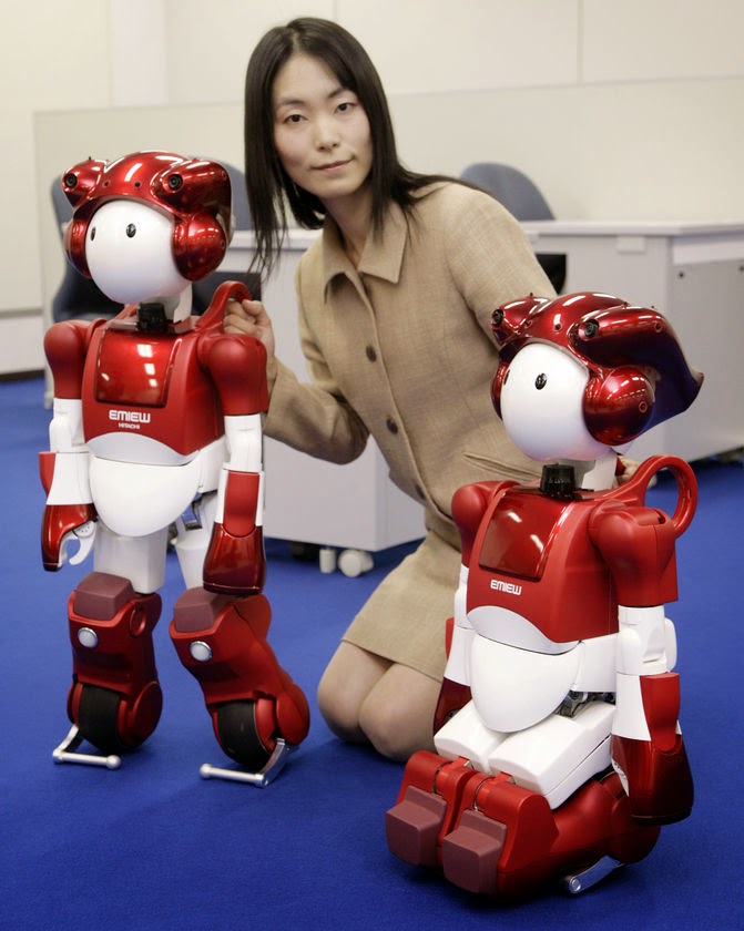 Efemerides de Tecnologia: 16 de marzo (2005) se presenta EMIEW: "El ...