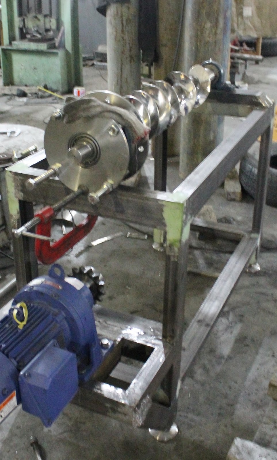 MESIN INDUSTRI FARMASI: SCREW PRESS SANTAN