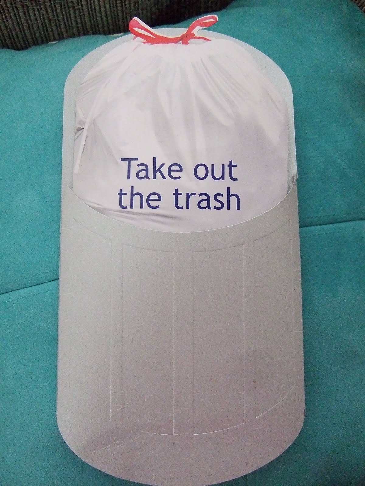 Foreign Quang: Dont take out your trash before the bag is full