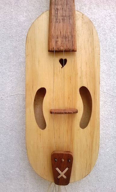 Barro e Cordas: Rabeca Medieval