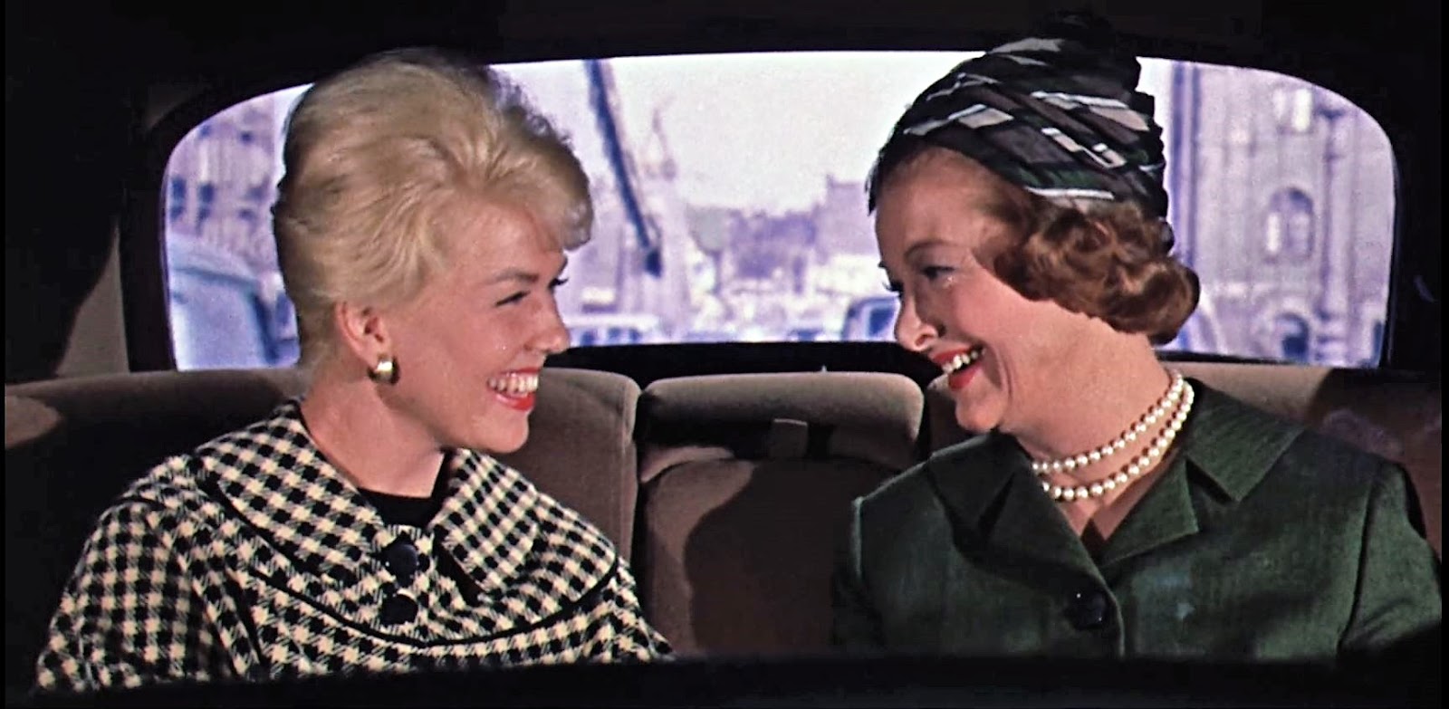 DREAMS ARE WHAT LE CINEMA IS FOR...: MIDNIGHT LACE 1960