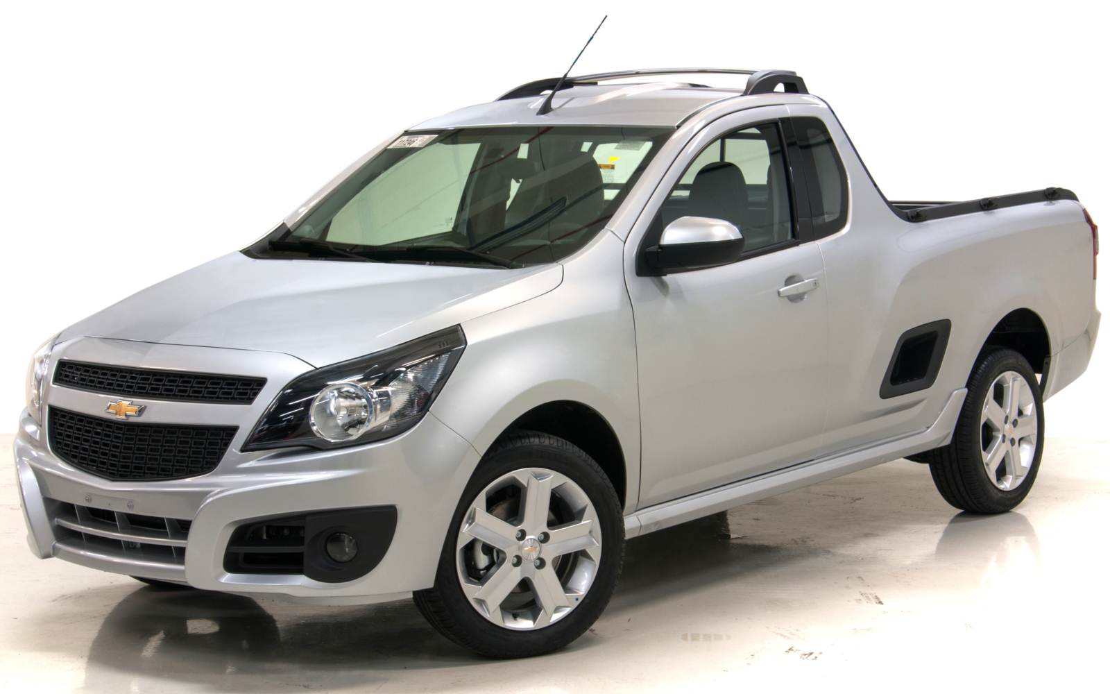 Chevrolet Montana 2014: fotos e especificações