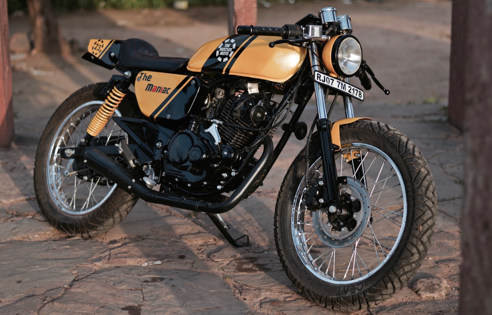 Readers' rides: The Maniac - Inazuma café racer