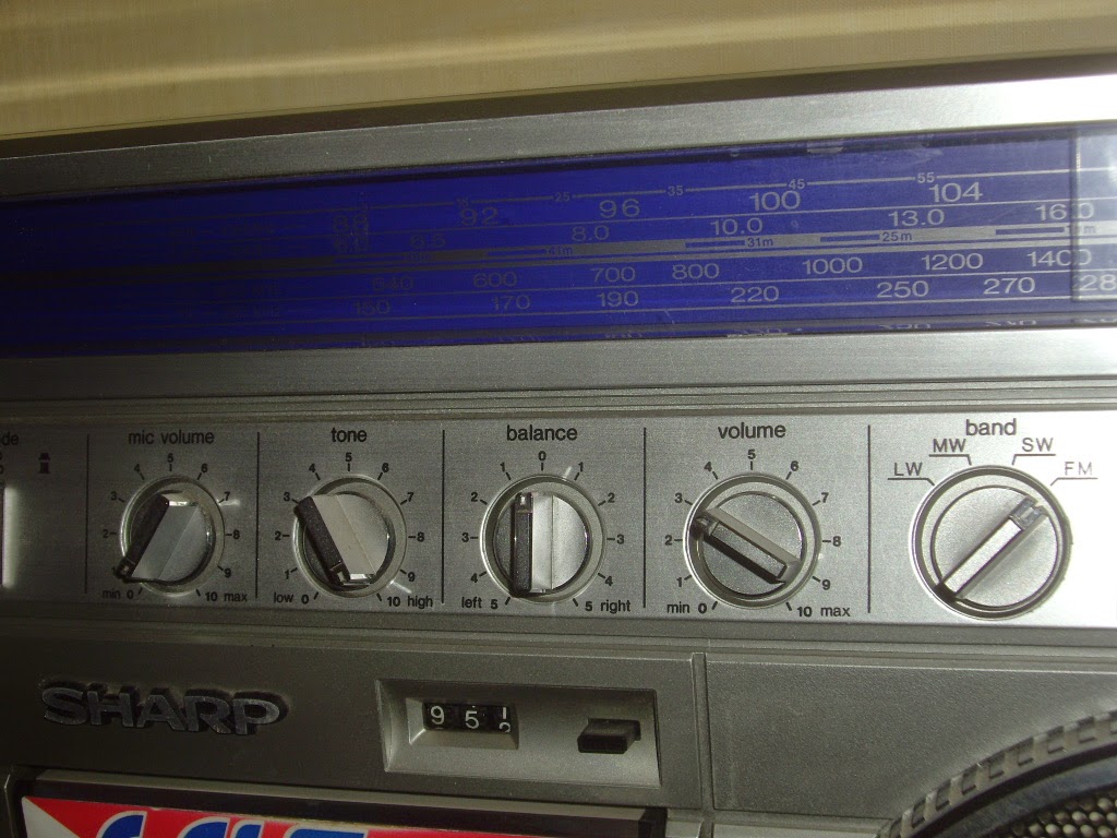 МАГНИТОЛиЯ - бумбоксы, магнитофоны и магнитолы!: Sharp GF-8787H vs Sharp GF-8989H. Найдите 10 ...