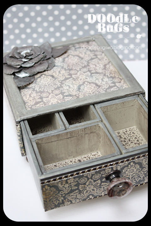Doodlebugs: Tim Holtz Configuration Box