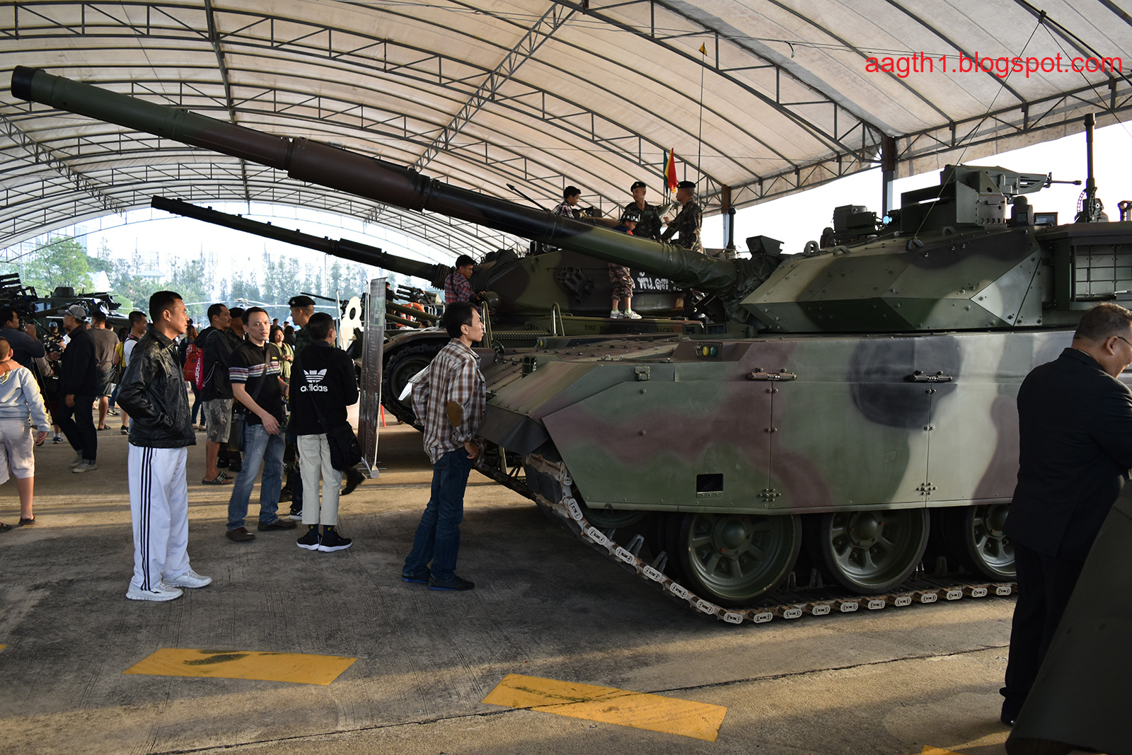 THAIDEFENSE-NEWS: Walk Around - VT-4 Main Battle Tank Of The Royal Thai ...