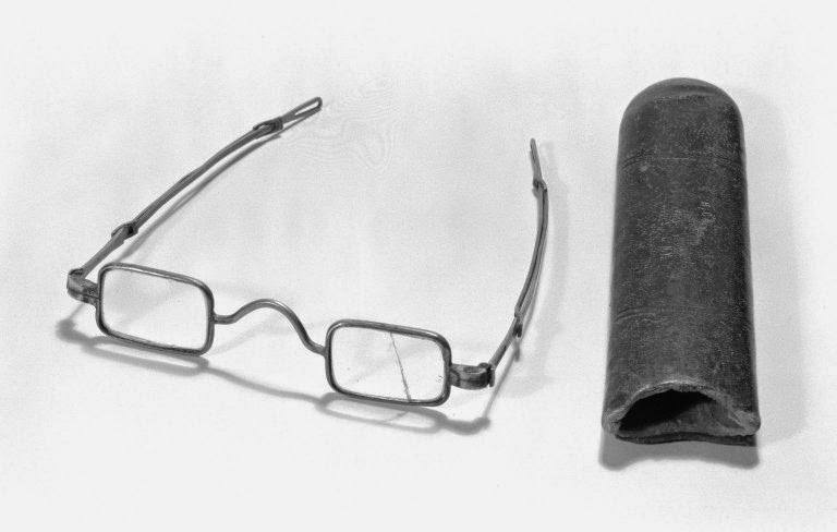 Marie Antoinette's: Marie Antoinette Inspired Sunglasses and 18th ...