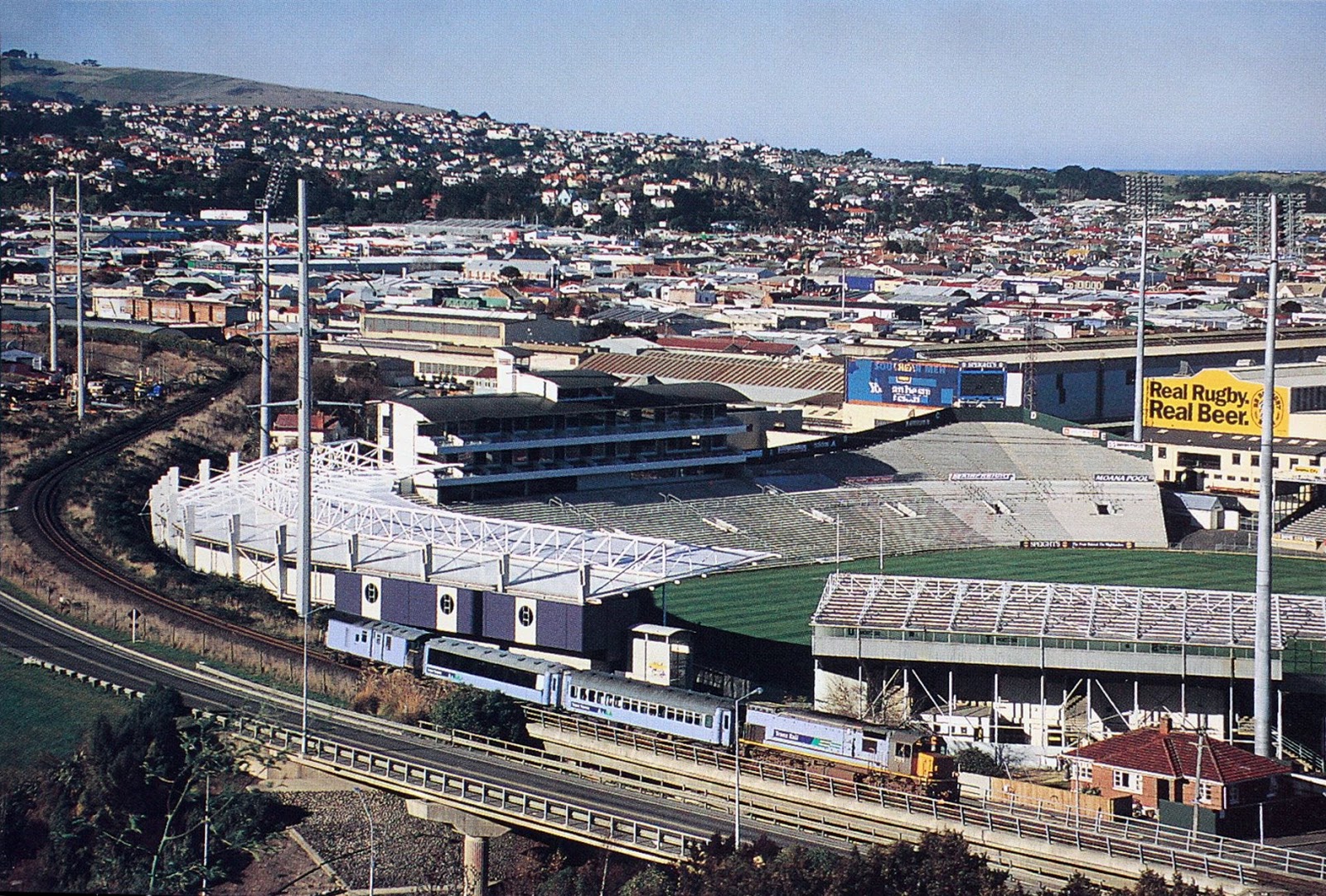 transpress nz: the 'Southener' passes the Carisbrook stadium, Dunedin ...