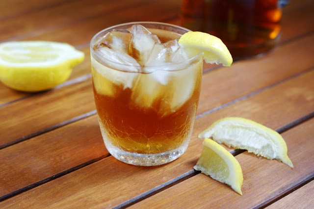 Almond Iced Tea {& My Extract Addiction} | The Kitchen is My Playground