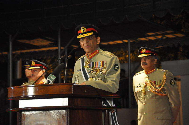 Pakistan Military Academy: Azadi Parade 2013 at Pakistan Military ...