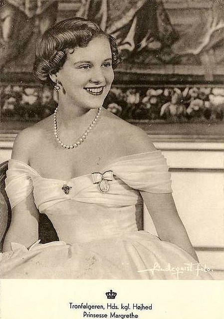 Arrayed in Gold: Current European Queens