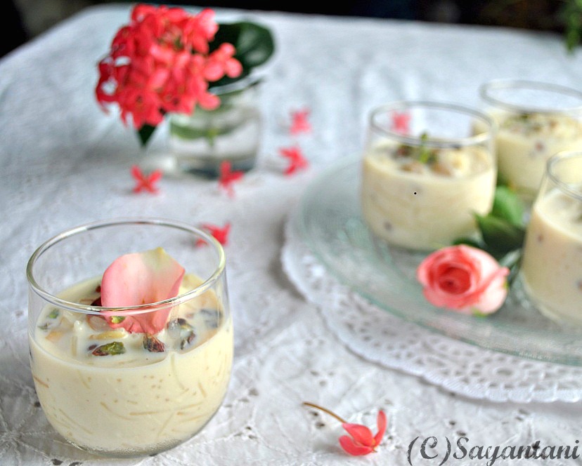 Simui-er Payes (Indian Vermicelli and Milk Pudding) - A Homemaker's Diary