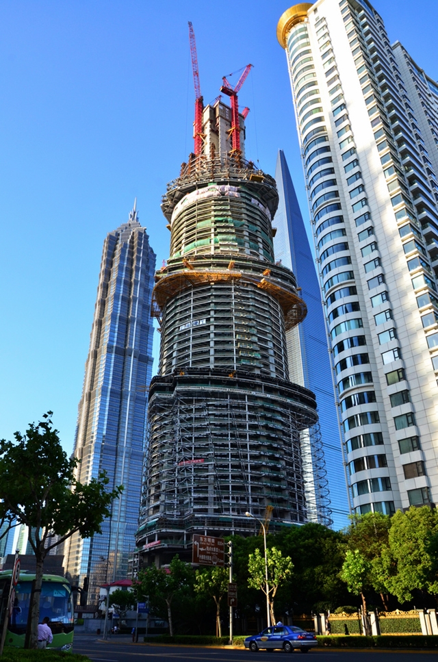 Shanghai Tower construction progress, Shanghai, China | Architectural ...