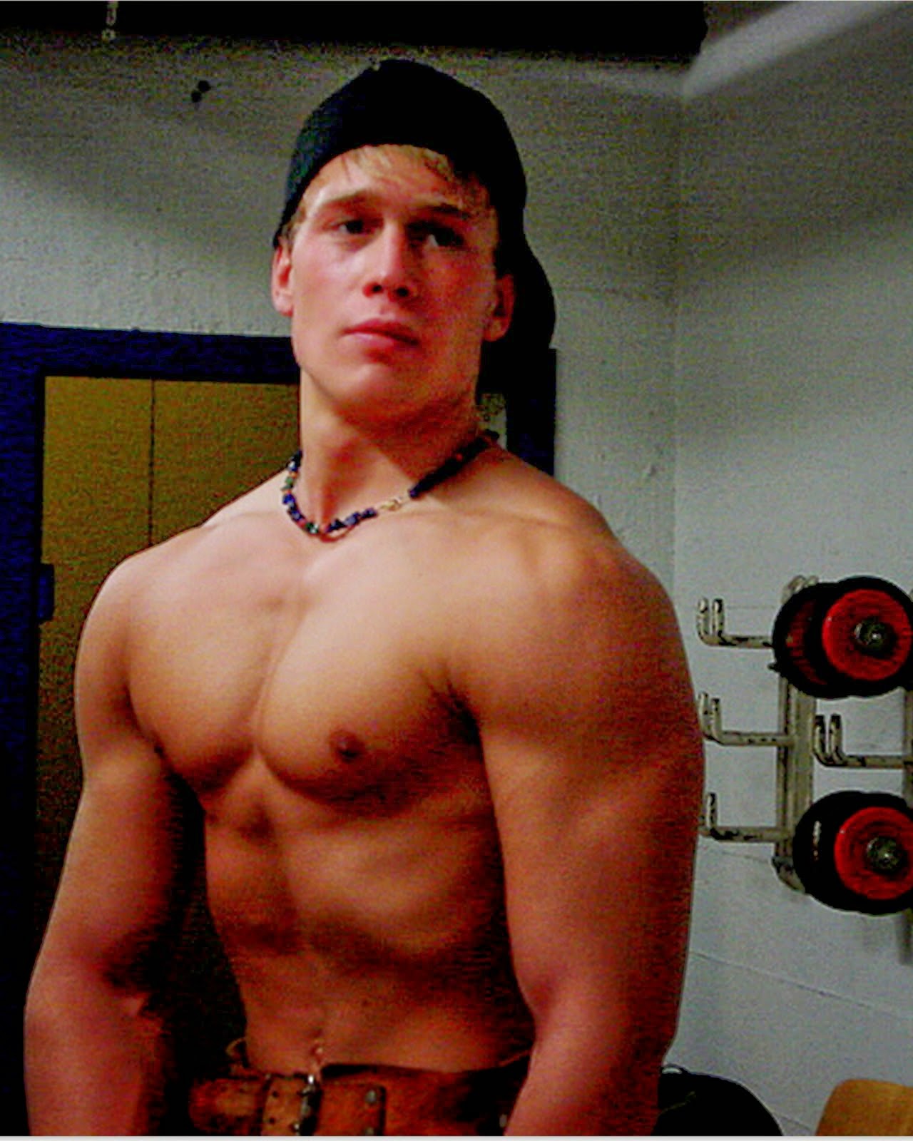 the beauty of male muscle: Lars