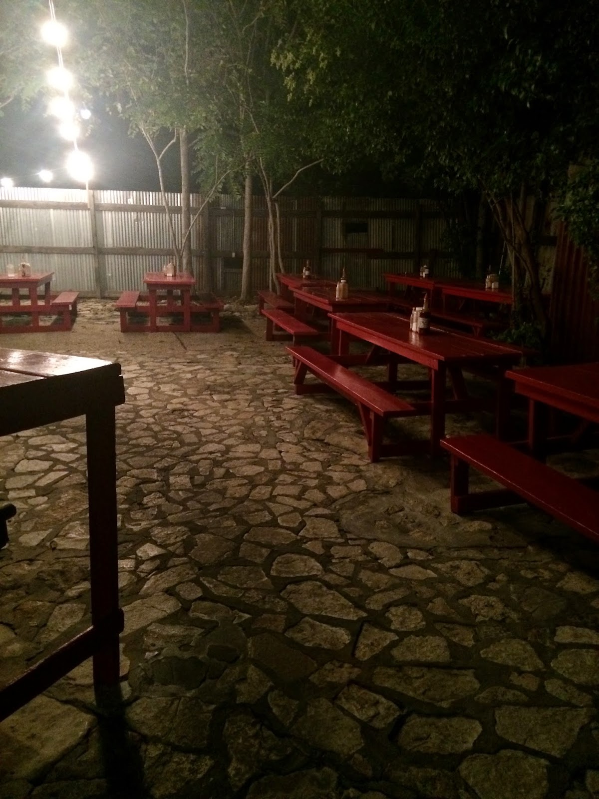 Man Up: Tales of Texas BBQ™: First visit to the original Rudy's ...