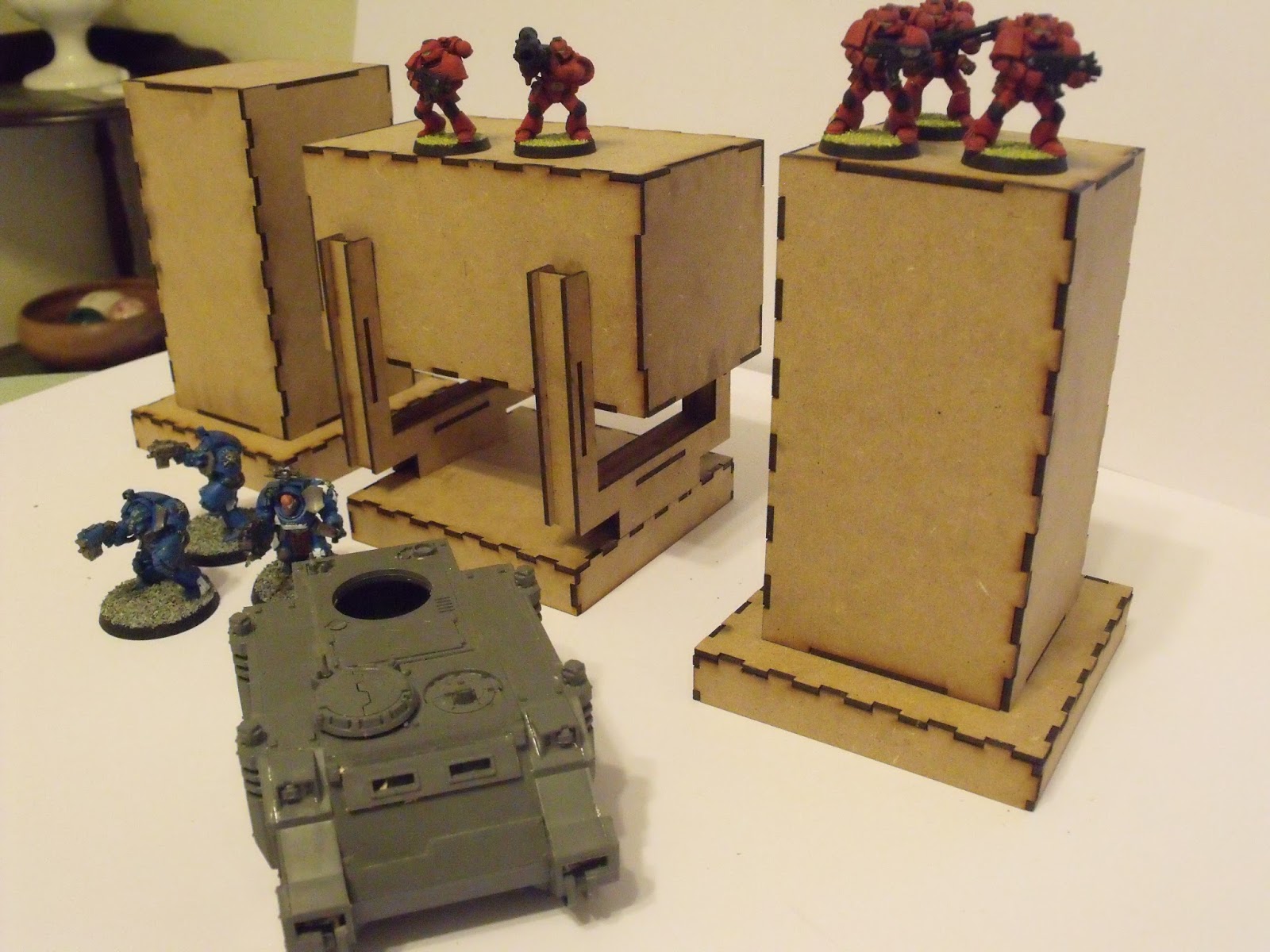 Limited Edition Warhammer models: wargame model mods - mdf buildings
