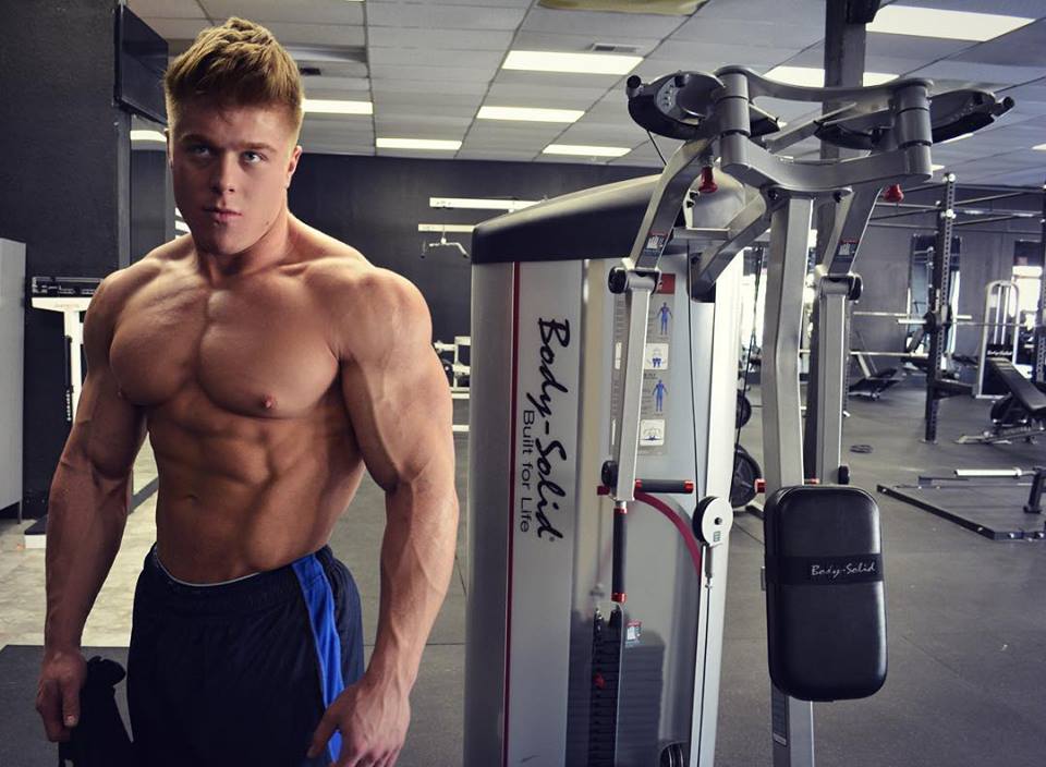 the beauty of male muscle: Zach