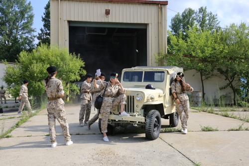 All About Korean Entertainments And Culture: Tourists visited to Camp ...