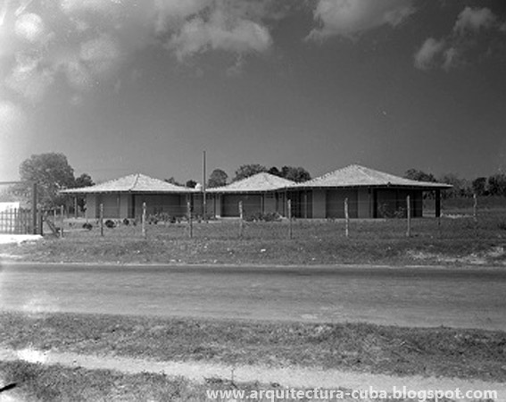 ARQUITECTURA CUBA: Escuela primaria rural, 1959