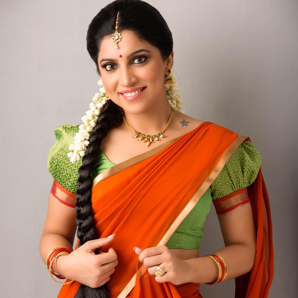 TELUGU WEB WORLD: TAMIL MODEL AND BEAUTIFUL ACTRESS VAIGHA LATEST PICS