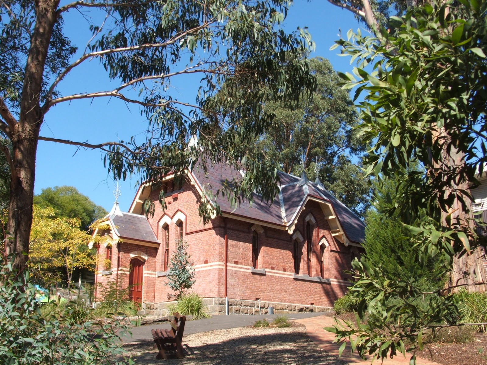 Southerly posts: Nerrina or Little Bendigo
