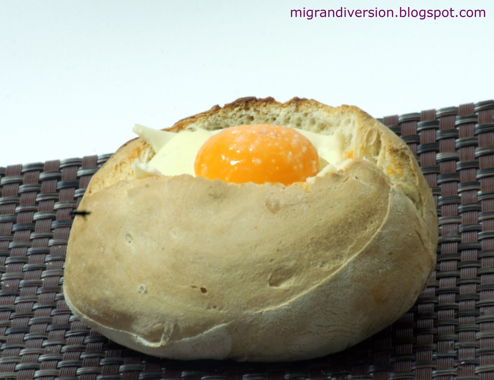 Pan Relleno de carne con sobrasada, queso y huevo - Mi Gran Diversión