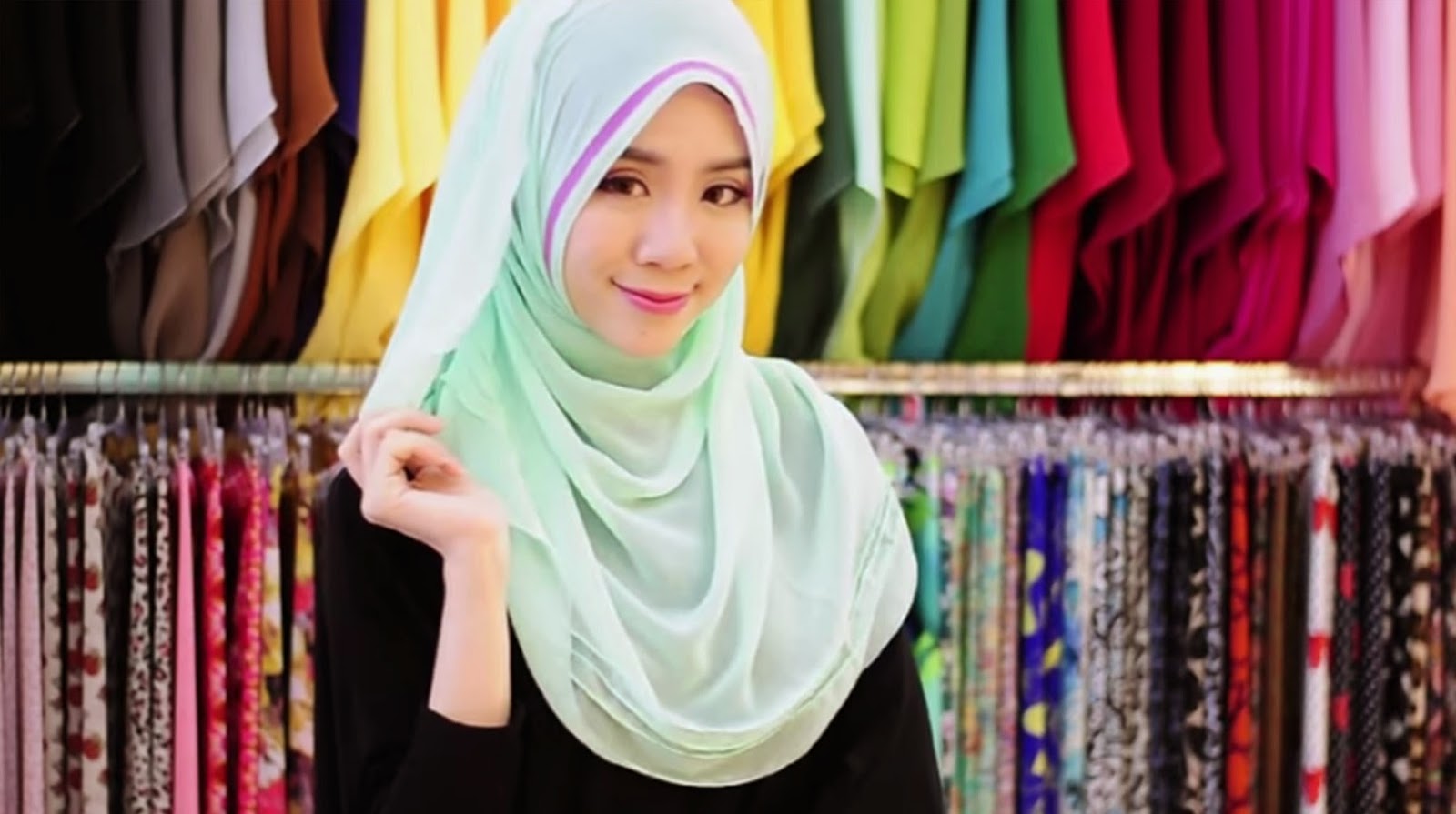 Fesyen Muslimah Terkini: Neng Geulis Hijab Tutorial 12 Neda Halfmoon by ...