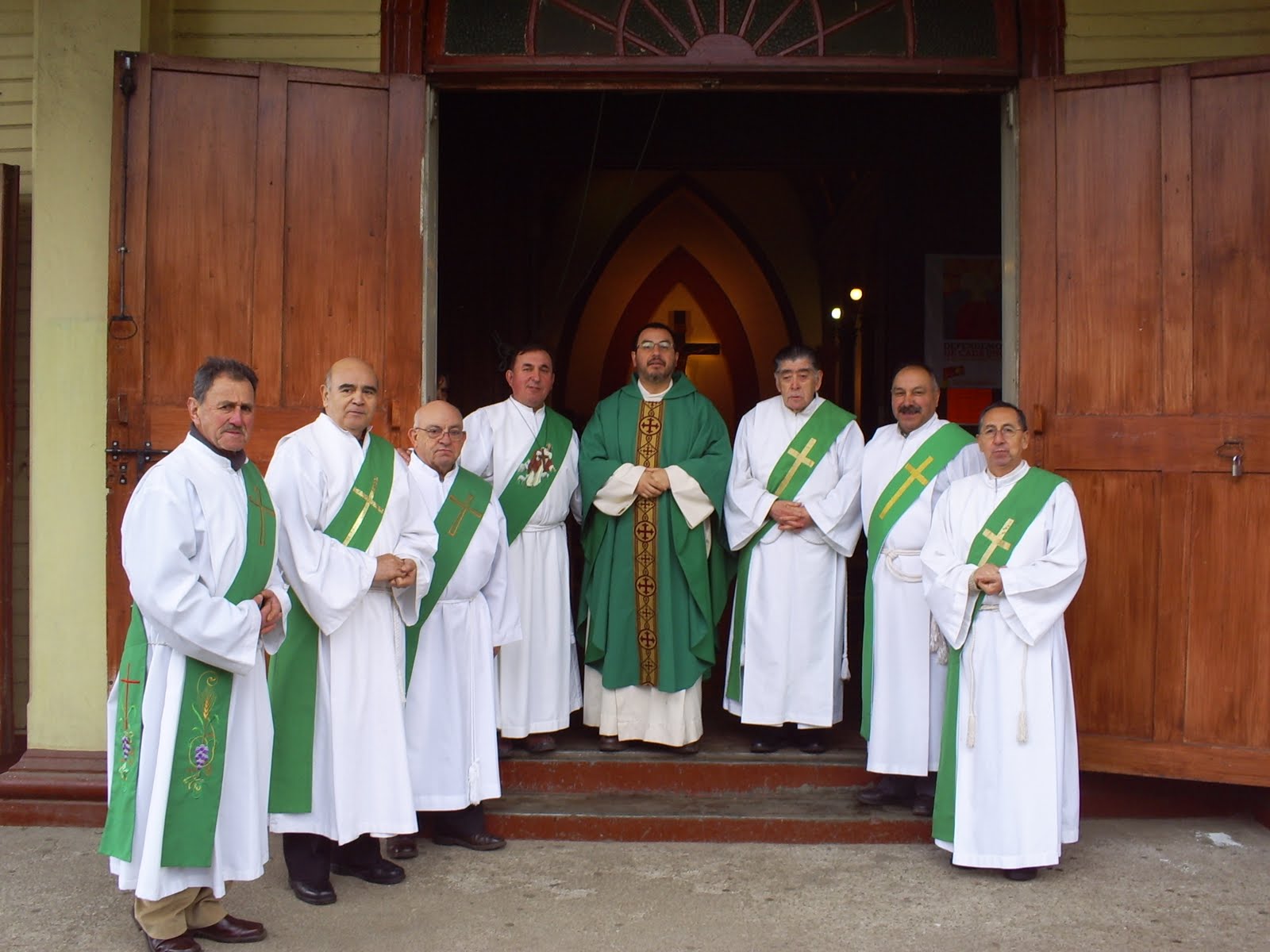 Parroquia San Jose: SE REÚNEN DIACONOS DEL DECANATO SAN JOSE