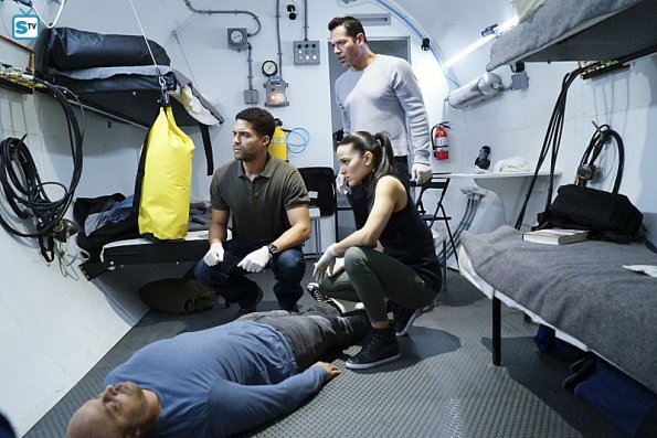 Epsiode 13.14 "Decompressed"