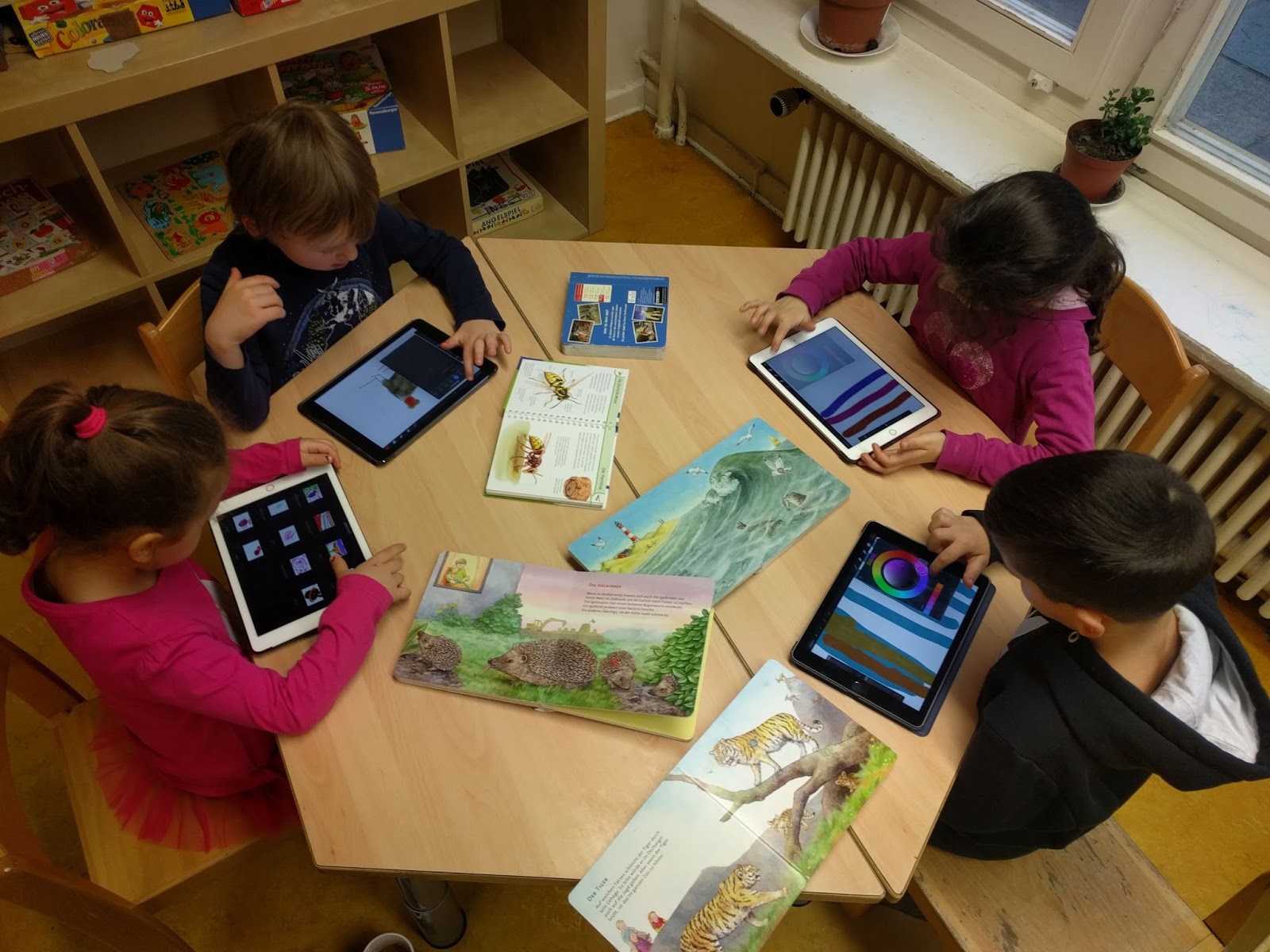 Stromkasten-Styling: Stromkastenstyling mit der Kita Sprachwelt