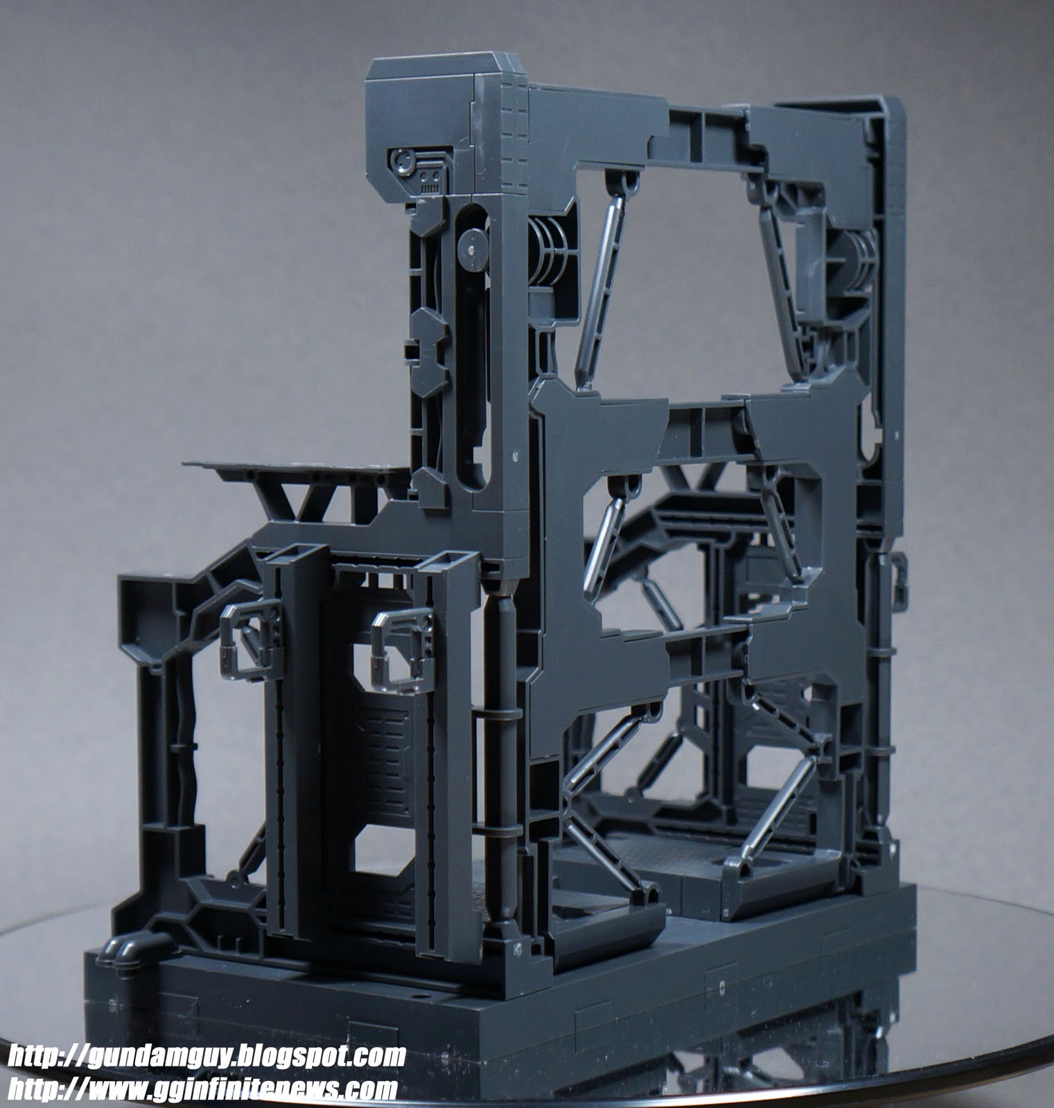 GUNDAM GUY: System Base 001 - Review by Gundam Guy