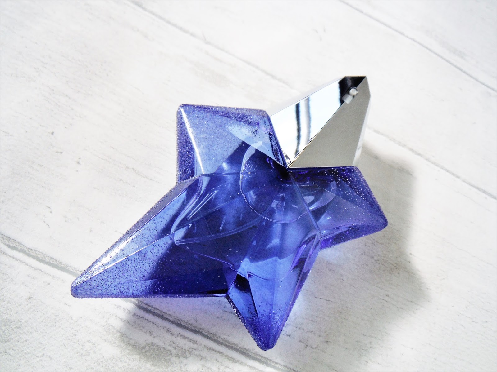 Thierry Mugler Angel Eau Sucree Perfume.