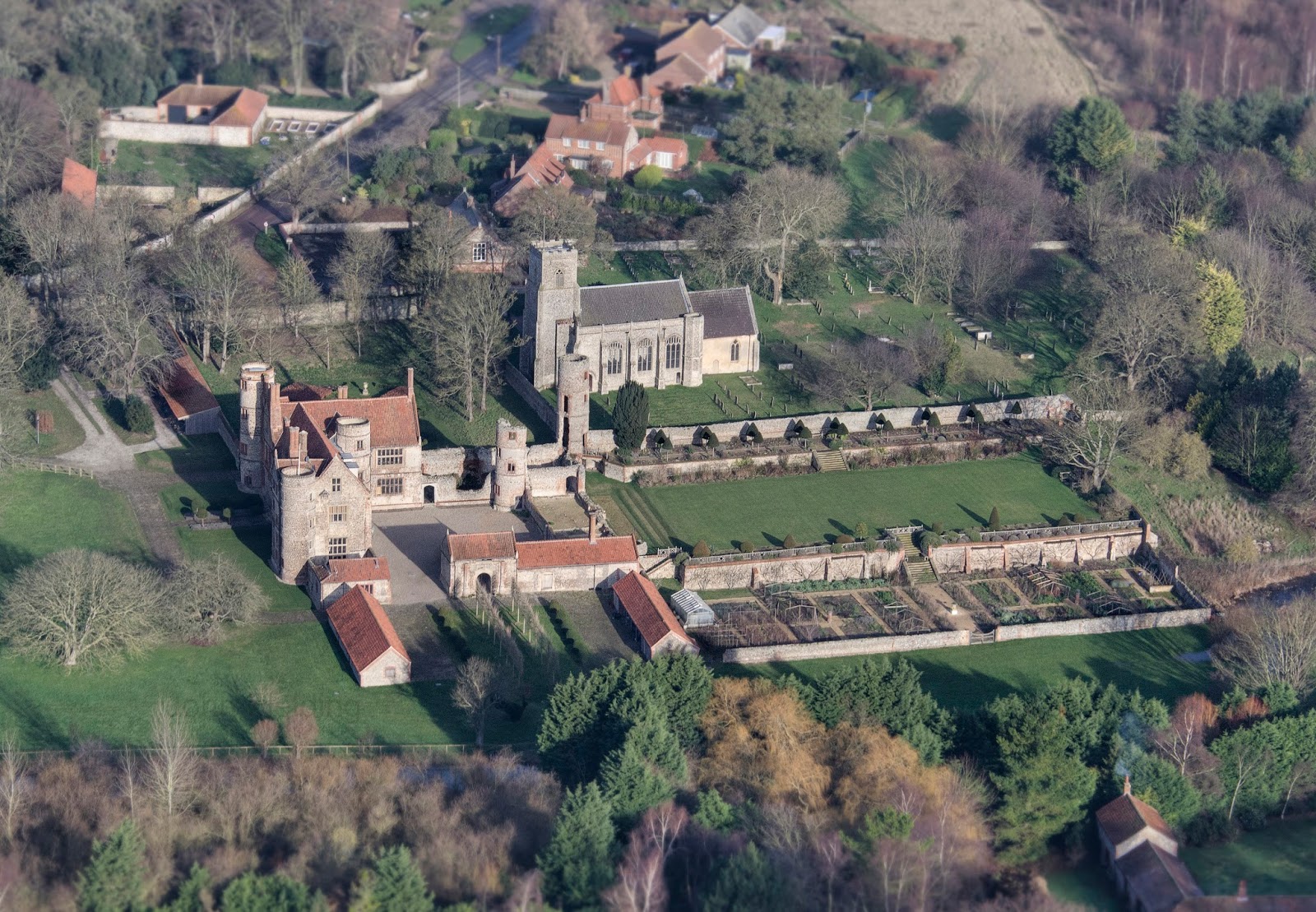 Landed families of Britain and Ireland: (306) Bacon of Redgrave Hall ...