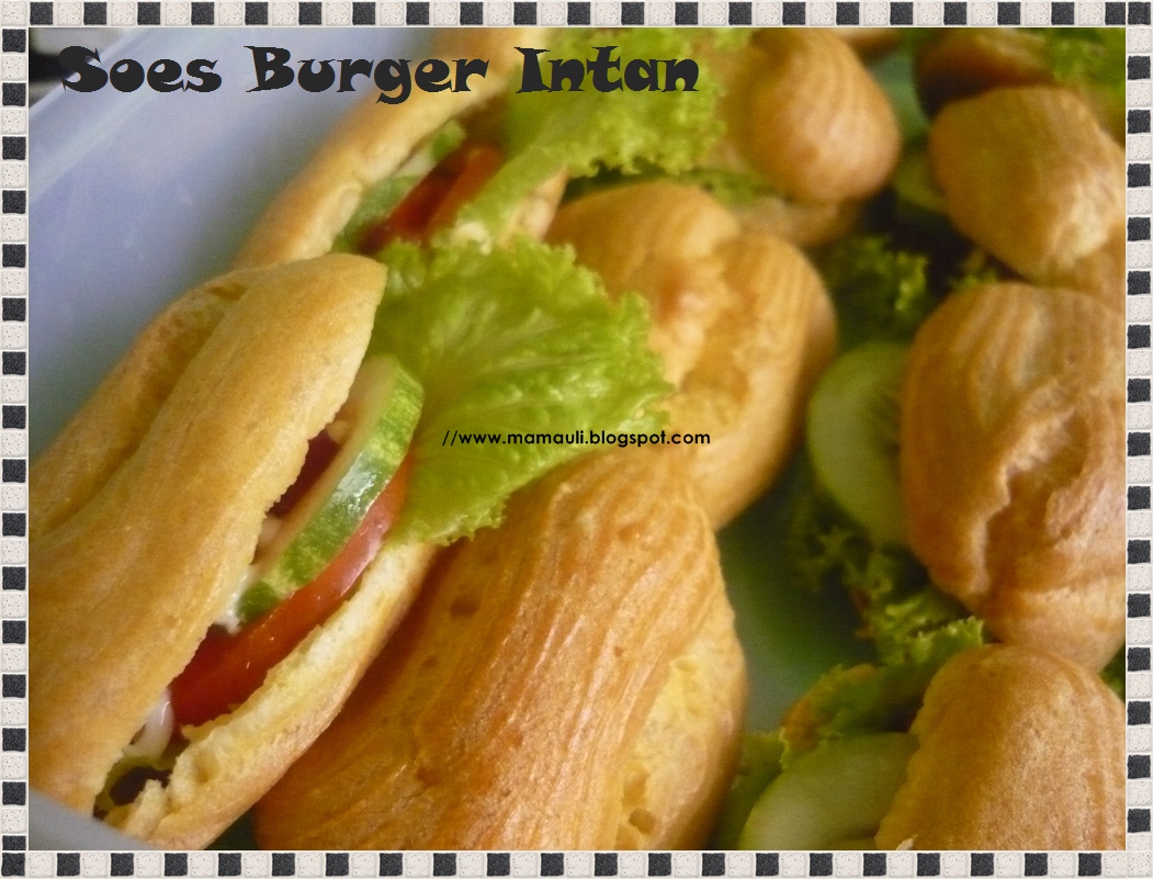 Mom's Uli Rumah Kue: Nasi Kuning & Snack Box Intan