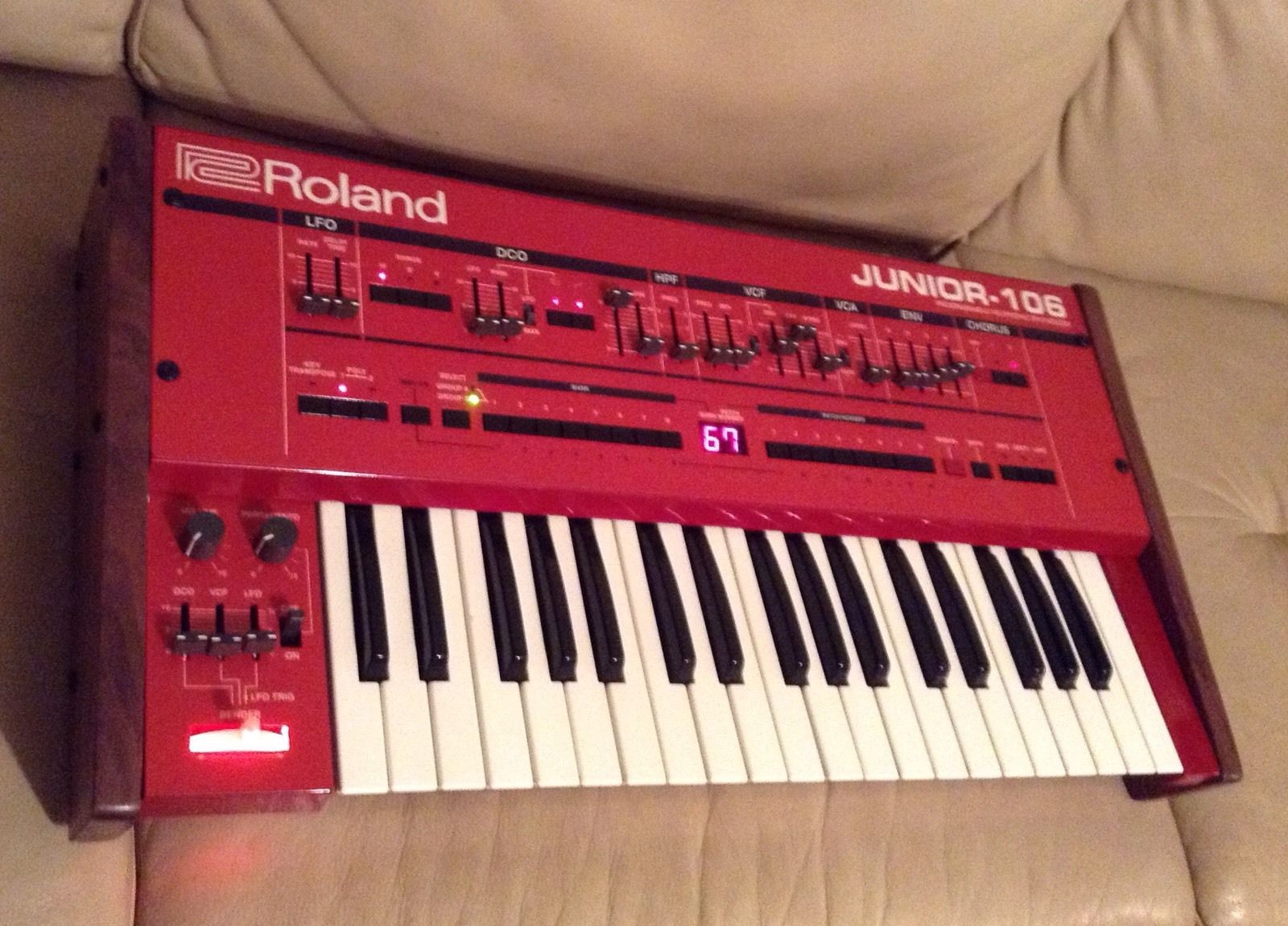 MATRIXSYNTH: SynthSpa Custom Red Roland Junior 106