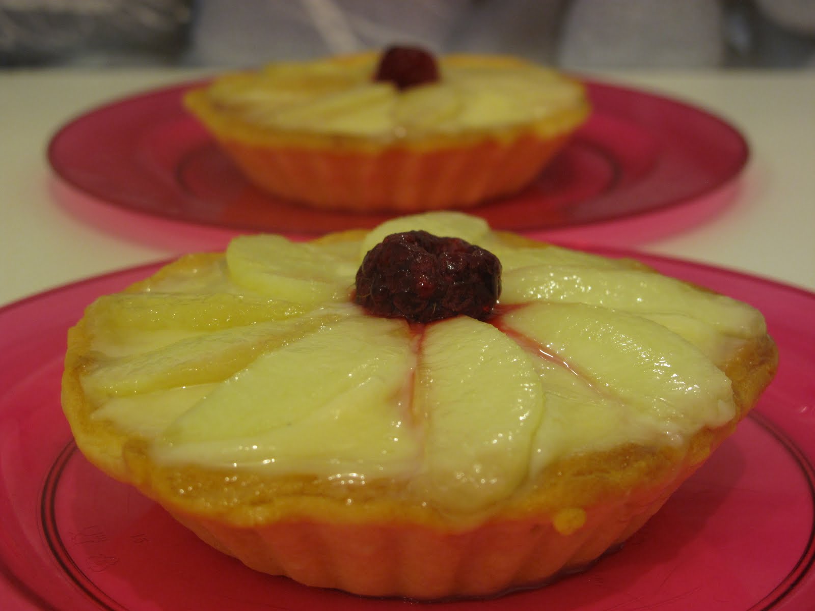 Gourmandises HomeCooked: Dessert: Tartelettes Crème Pâtissière et Pêches