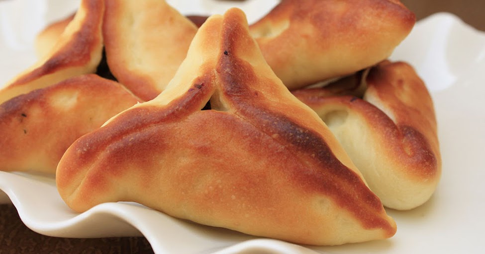 Fatayer bil-Sabanegh / Spinach Triangles Recipe | LEBANESE RECIPES