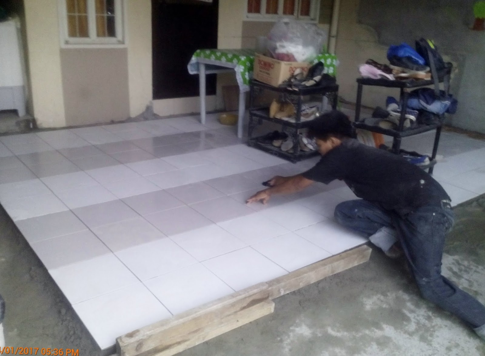BUILDER'S JOURNAL: TILE INSTALLATION: CONCRETE DRY PACK METHOD