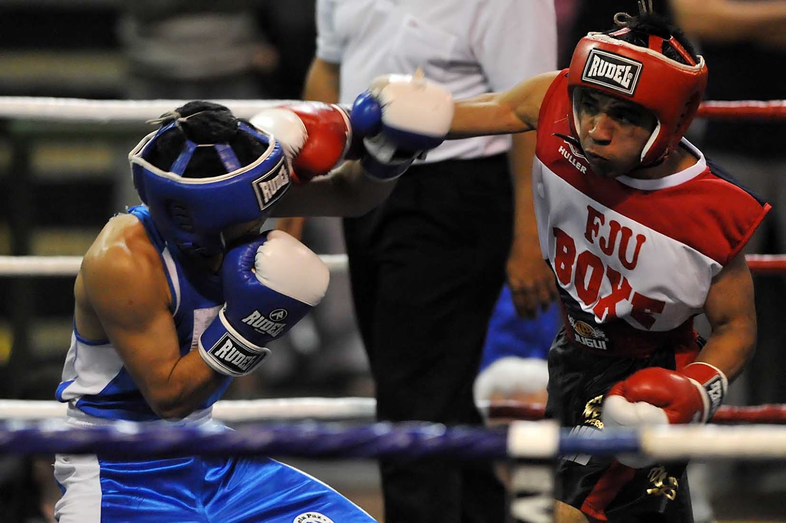 GIOVANNI ANDRADE CAMPEÃO MUNDIAL WPC: EQUIPE DE BOXE DA FJU VAI COM ...