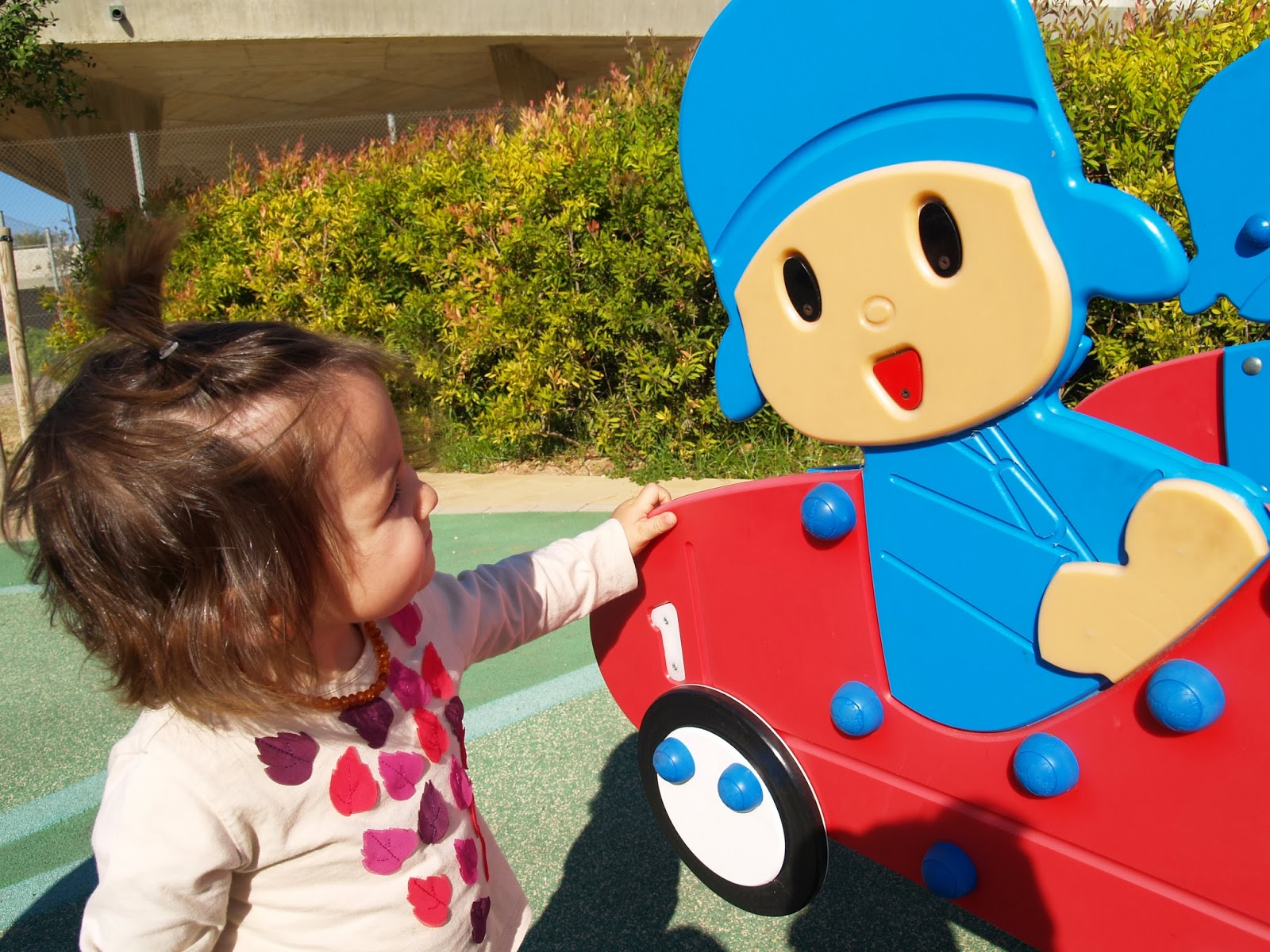 PASEANDO A MISS LAIA: Parque Pocoyo.