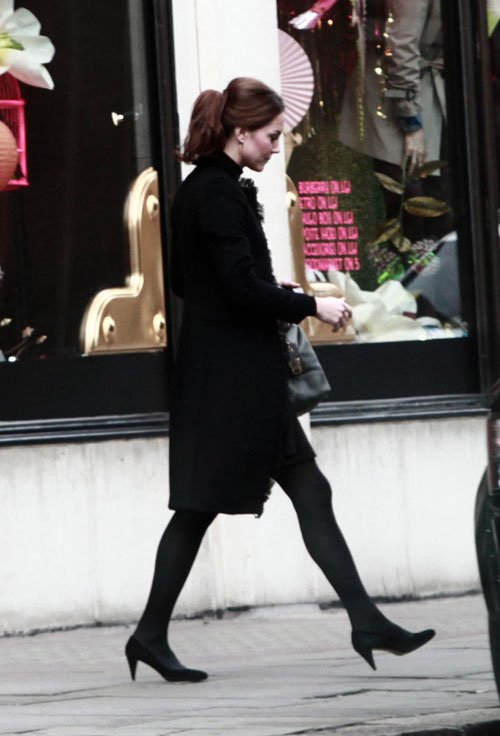 Princesses' lives: Kate shopping in London