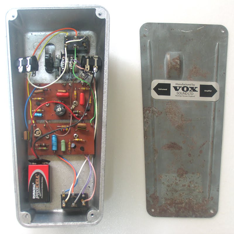 Buzz the Fuzz - all about Tone Bender: VOX - Wow Fuzz (1970's)