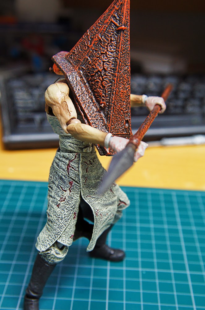 Plastic Heap: figma Silent Hill Red Pyramid Thing aka Pyramid Head