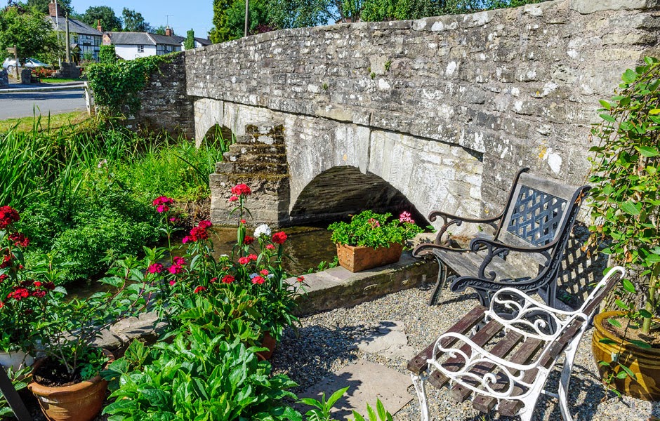 Living Large In Small Spaces - Millstream Cottage - A Joyful Cottage