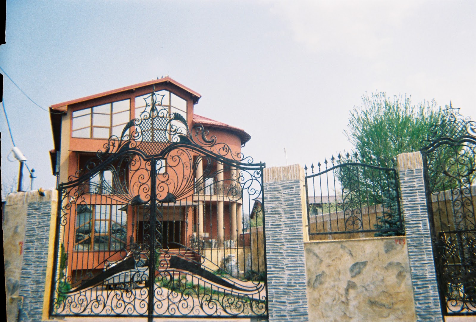 BE THE MEDIA!: REPORTAJ FOTO IN CARTIERUL FERENTARI